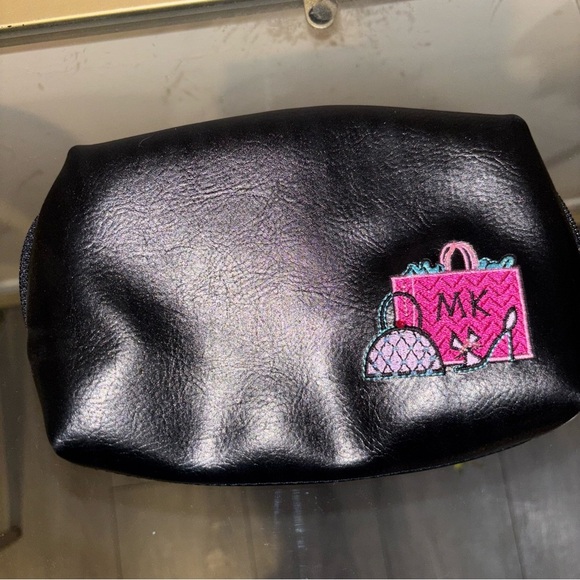 Mary Kay | Bags | Mary Kay Mk Logo Girlfriend Makeup Cosmetic Travel ...